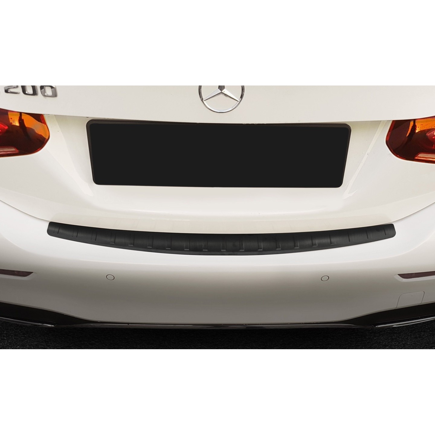 Seuil de Coffre MERCEDES CLASSE A 4 portes 2018 AUJOURD'HUI INOX NOIR
