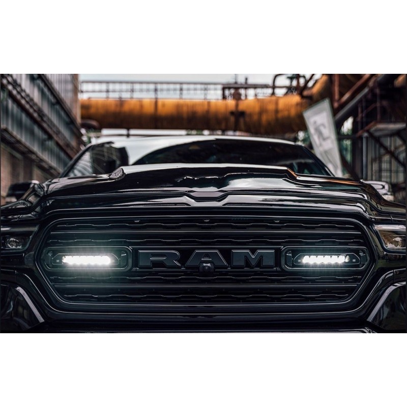 Eclairage-Led-Ram-1500-Dt-Limited-2019-2023-Kit-Integration-Calandre-Lazer
